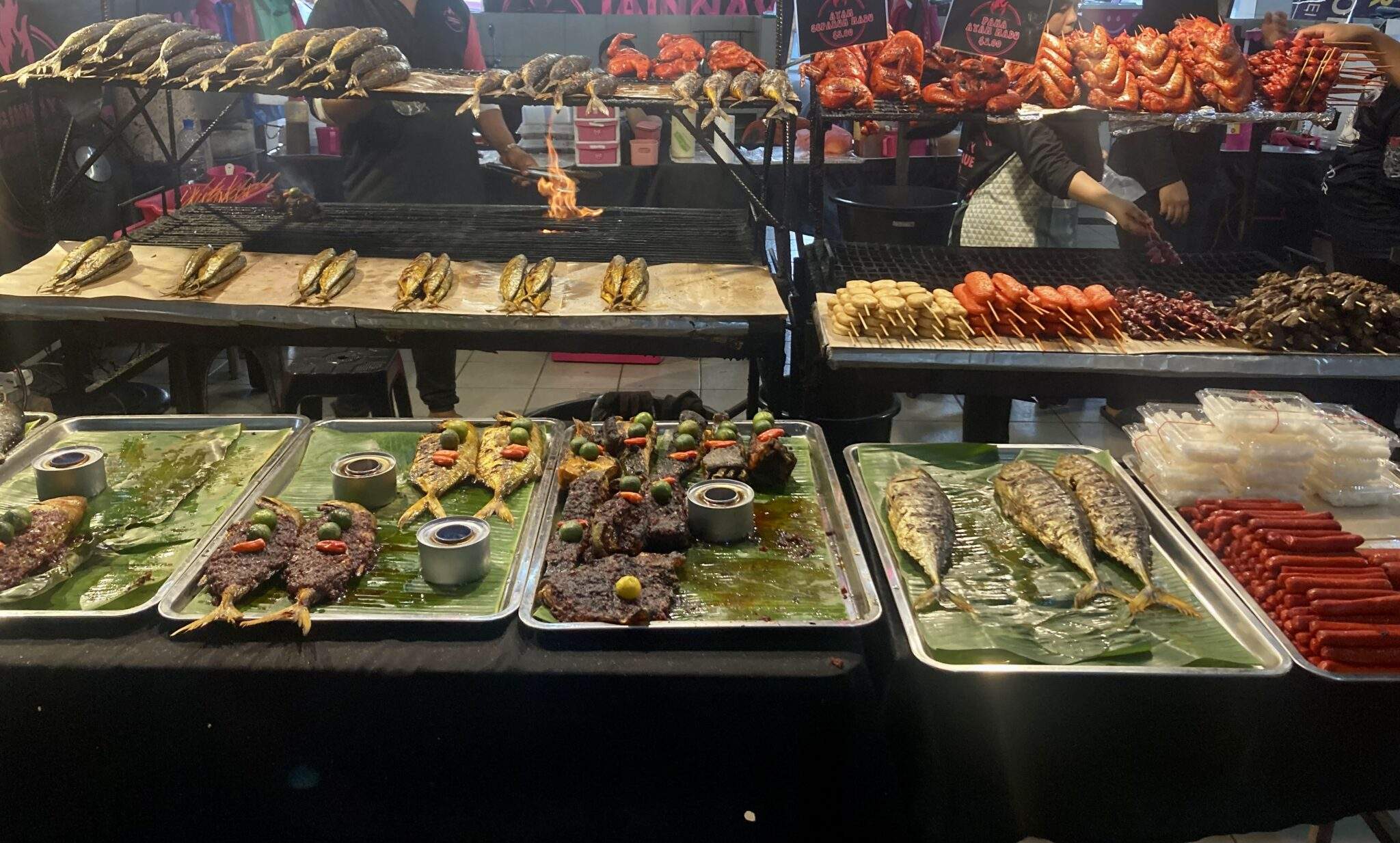 Exploring Brunei's Cuisine: Ambuyat, Laksa, and More
