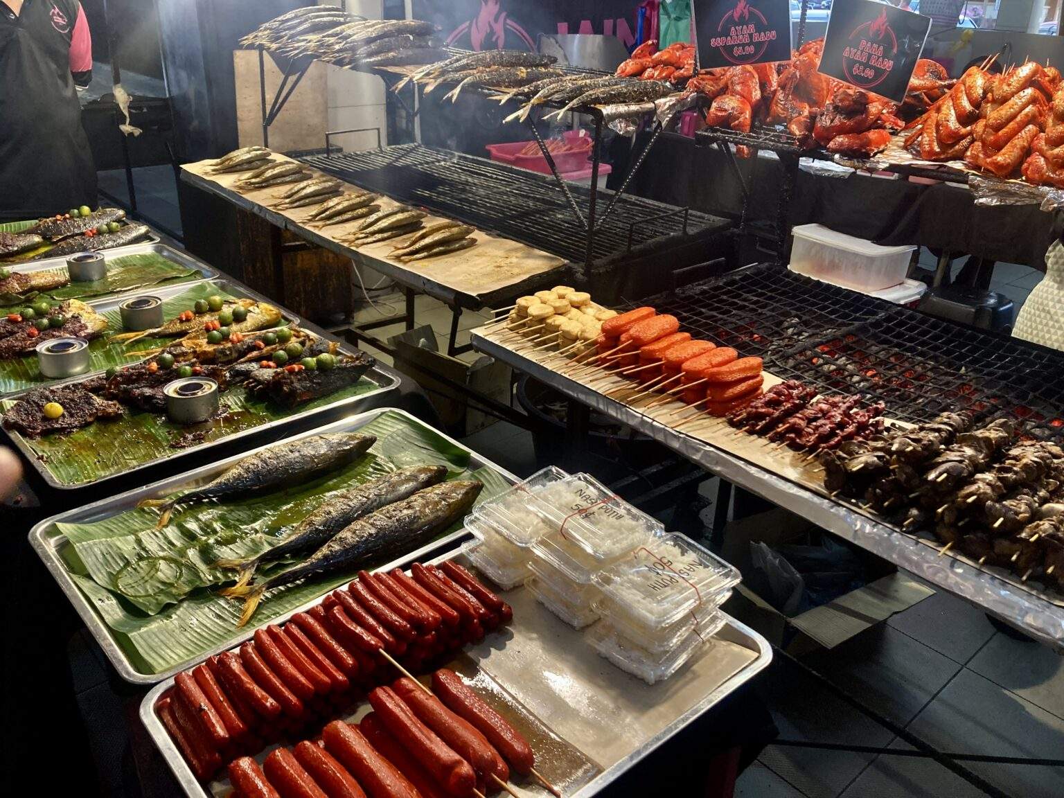 Exploring Brunei's Cuisine: Ambuyat, Laksa, and More